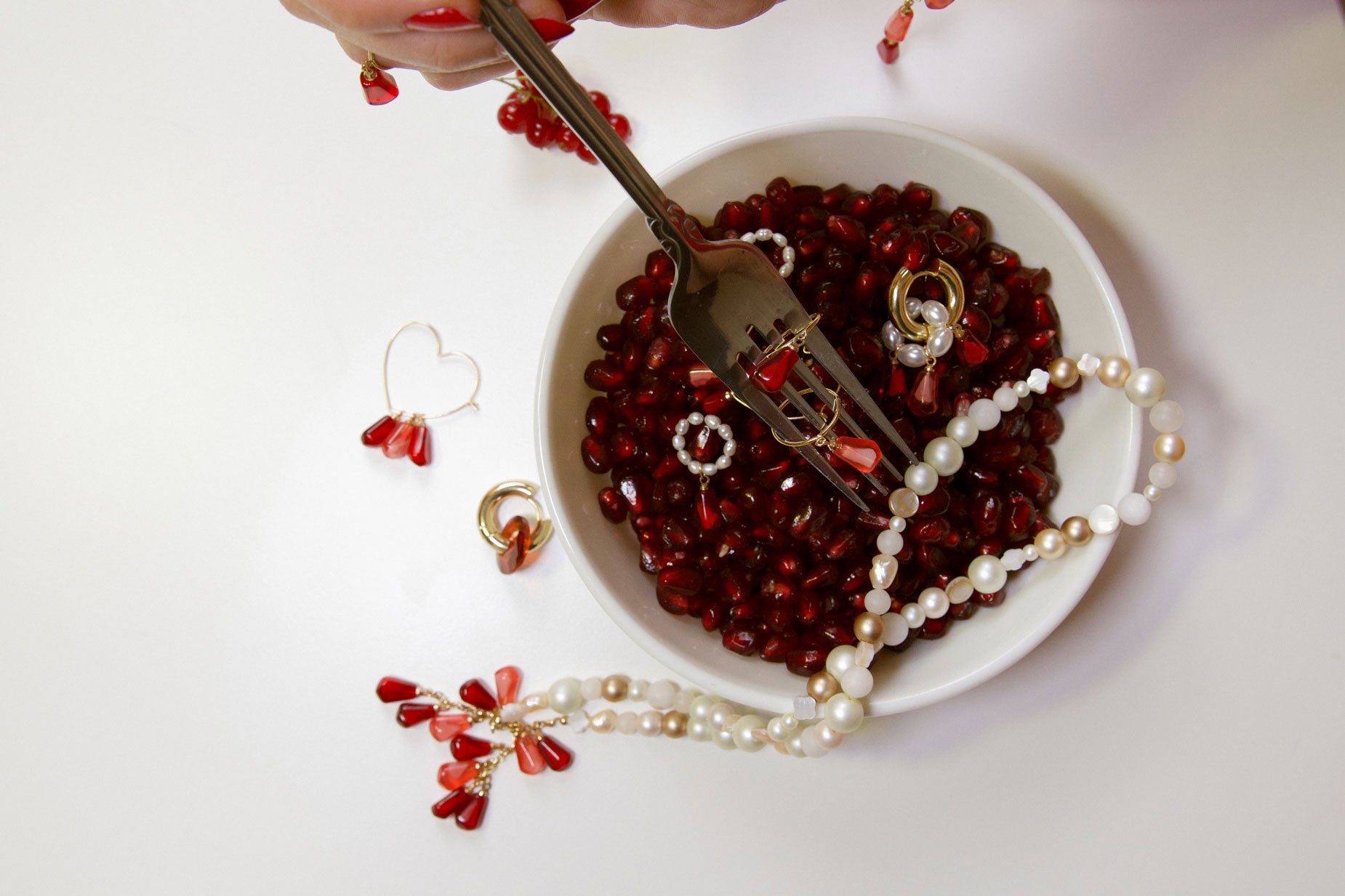 POMEGRANATE Necklace || Mother-of-Pearls Beads Necklace || Pearls ...